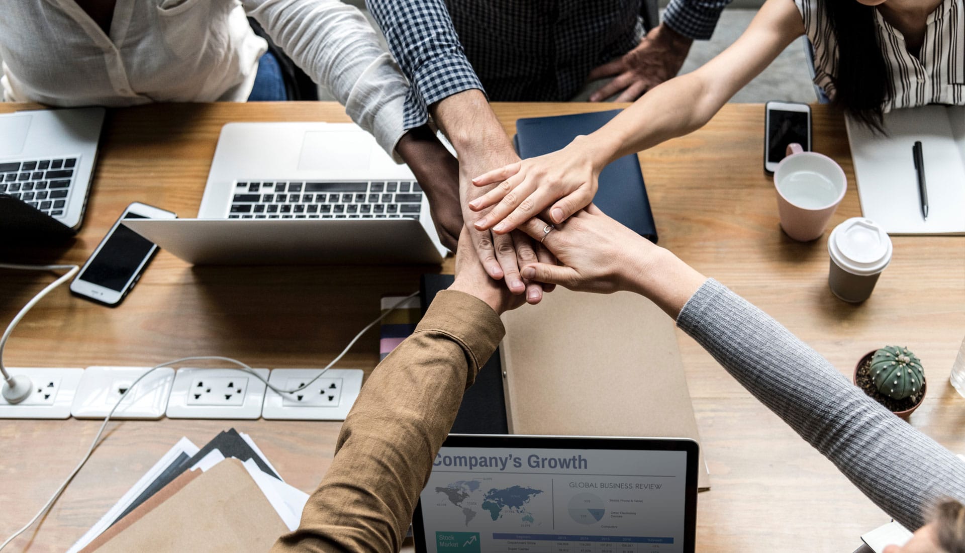 8 helpful tips to increase employee satisfaction!